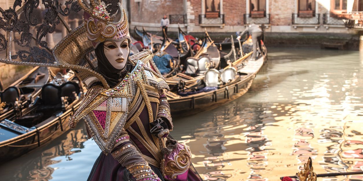 Discover Venice Carnival 2026 - La Dolce Vita: Travel in Italy